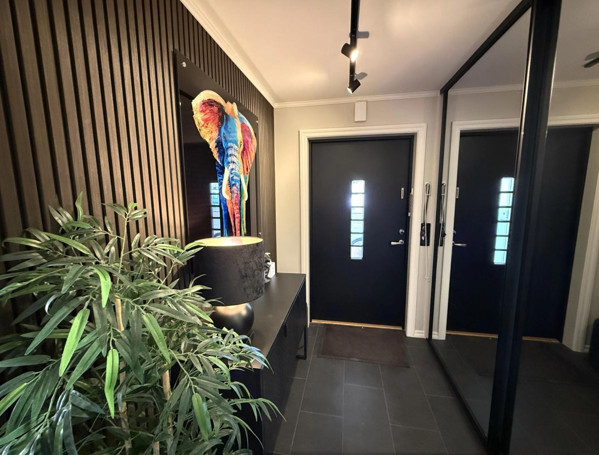 Tilpasset Duplo-tomannsbolig: to generasjoner-1 tomt, hver sin stil ...