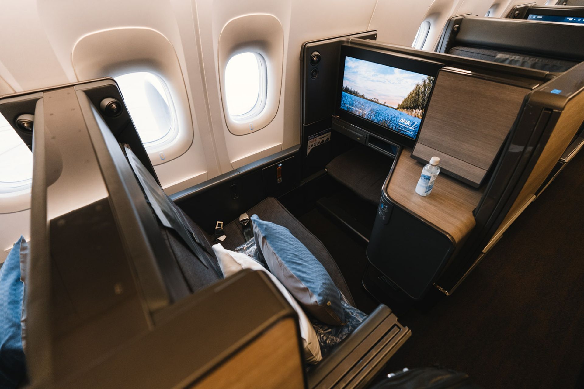 ANA The Room Business Class Review: Tokyo to San Fransisco
