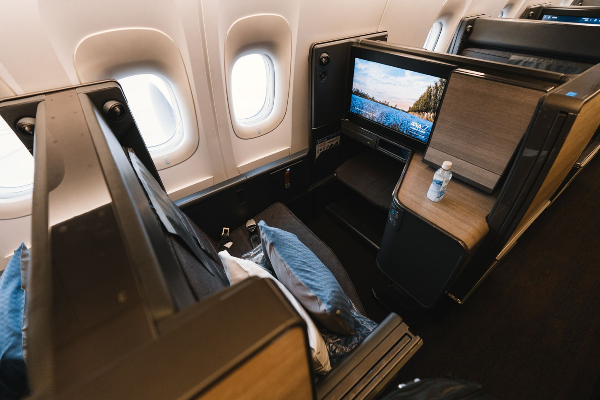 ANA The Room Business Class Review: Tokyo to San Fransisco