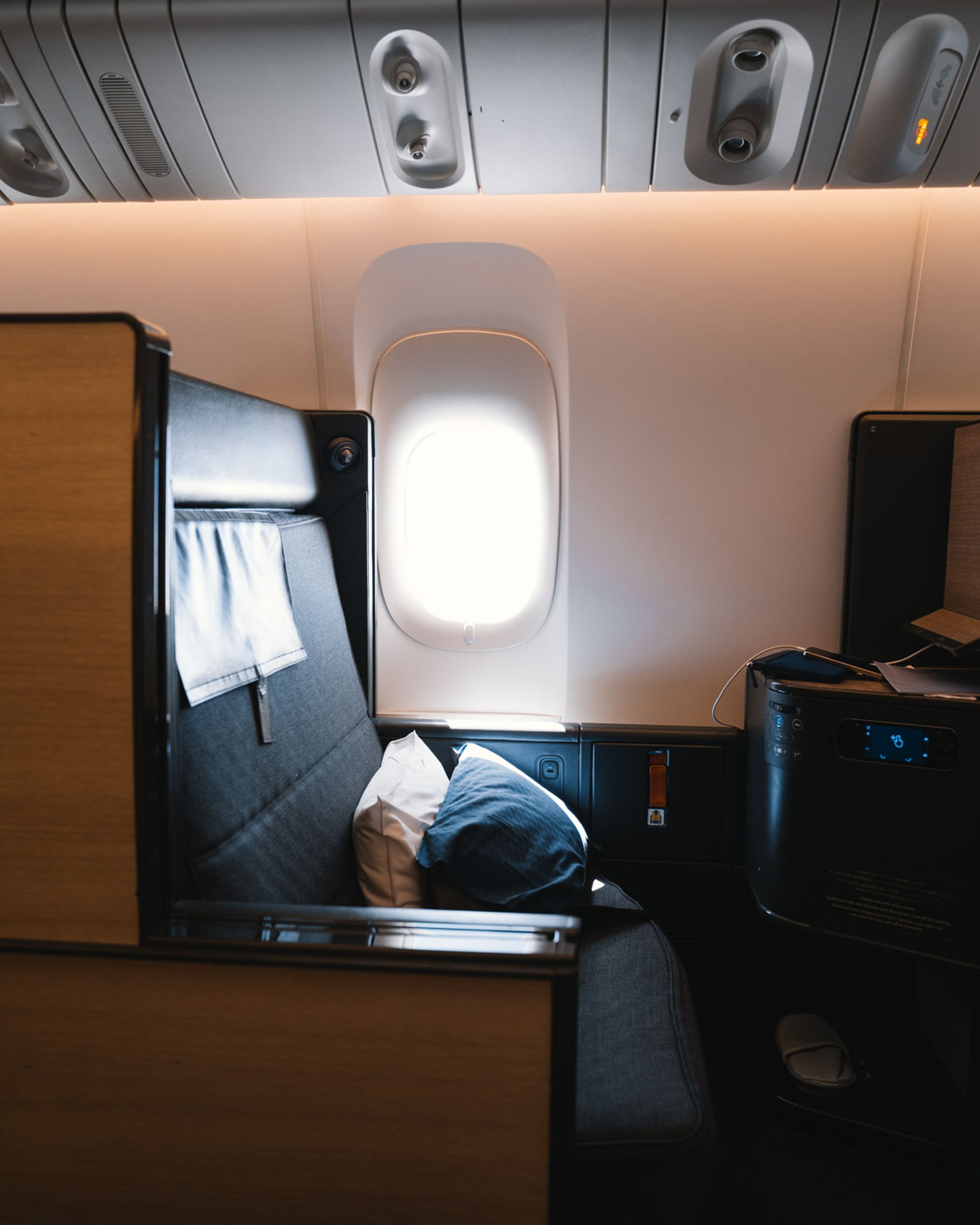 ANA The Room Business Class Review: Tokyo to San Fransisco