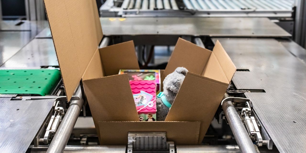 Multi-inpakmachine van bol.com ’s werelds eerste die meerdere artikelen ...