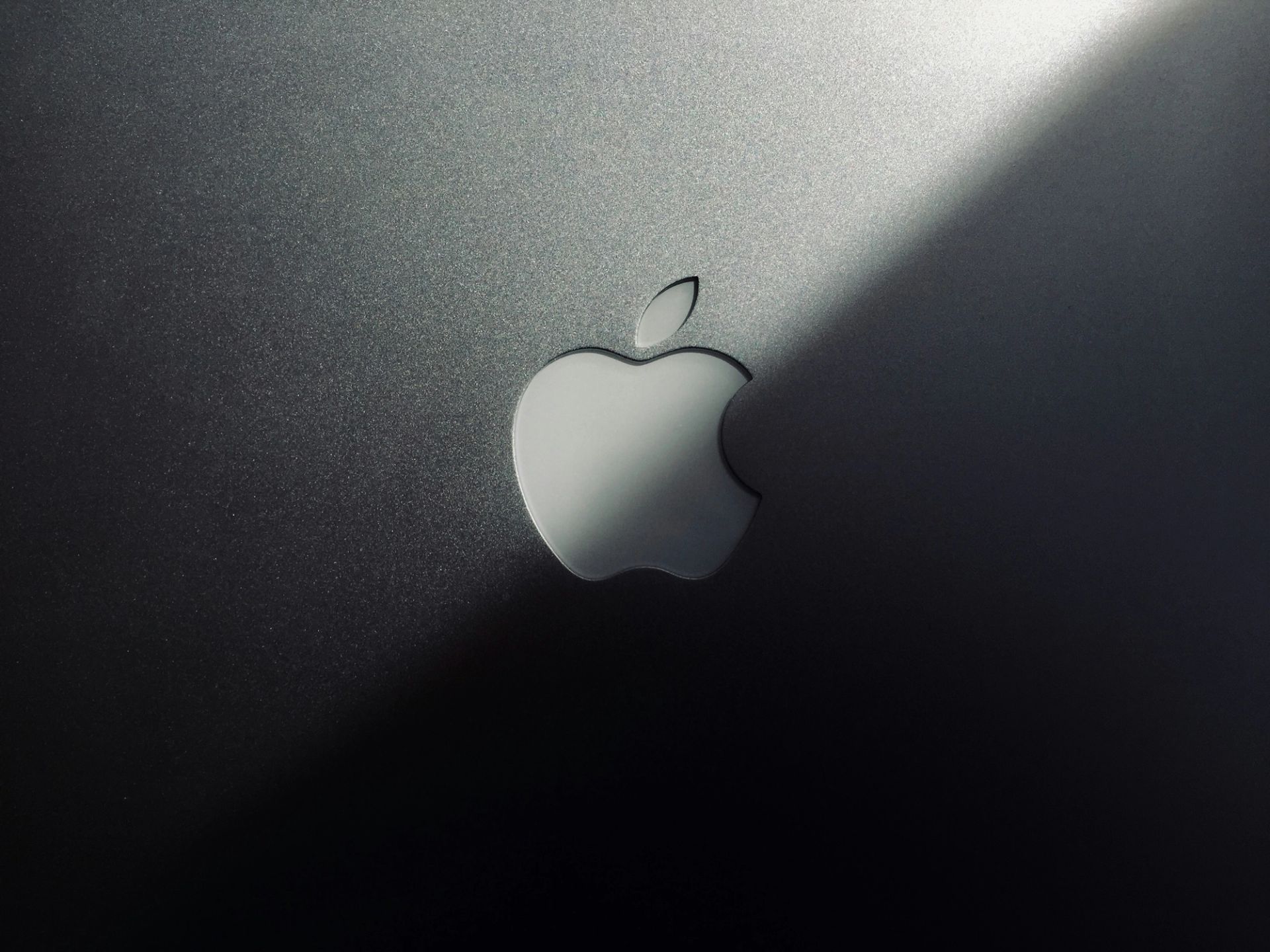 Minimalist Logo Design: Streamlining Your Brand's Visual Identity | Clay