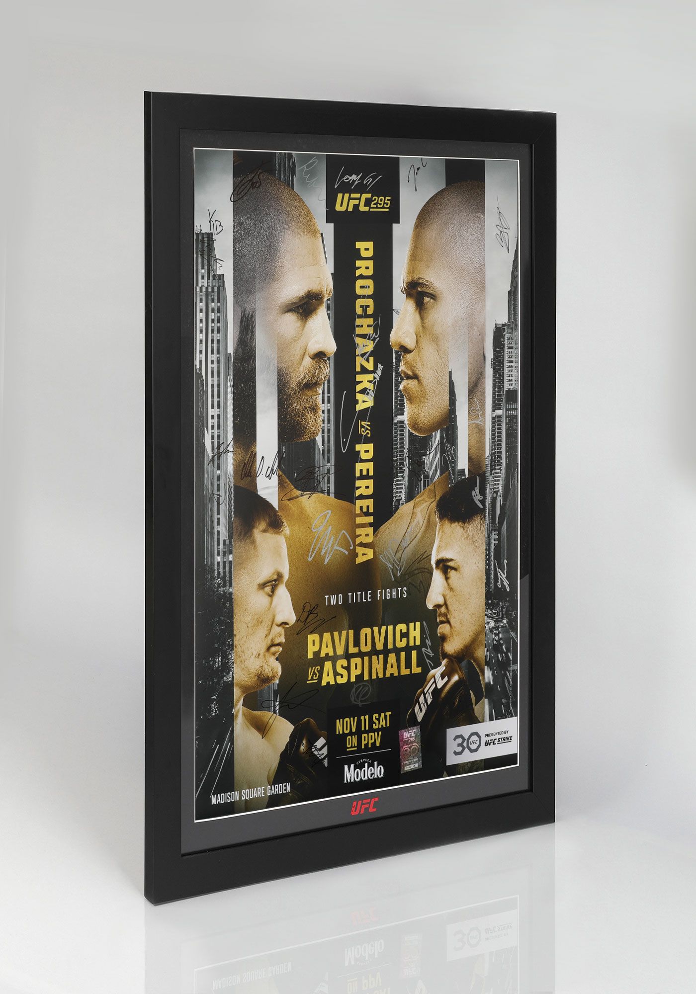 UFC Collectibles | Memento Exclusives | Memento Exclusives