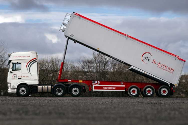 Fruehauf praised for tipper delivery | Commercial Vehicle Show News