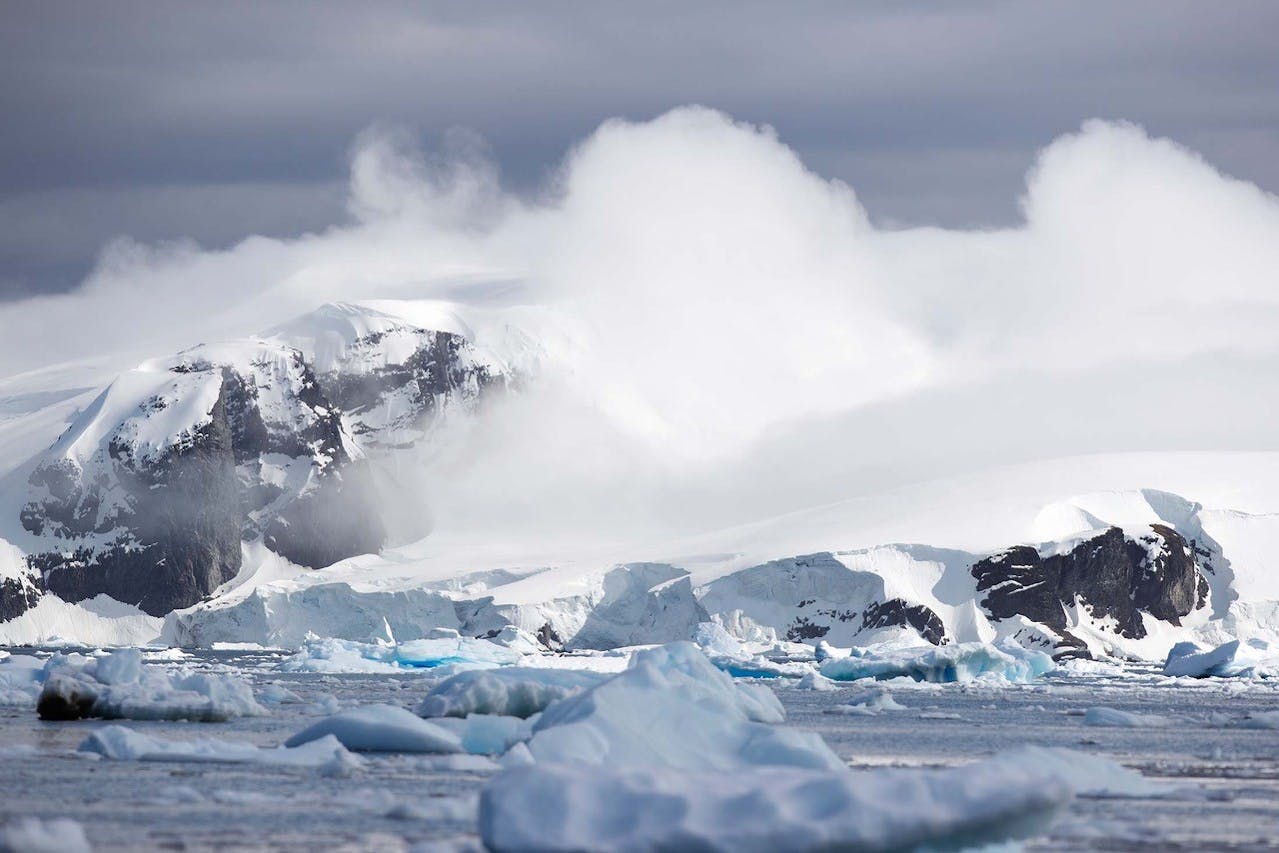 How Crossing the Drake Passage Transports You to Another World ...