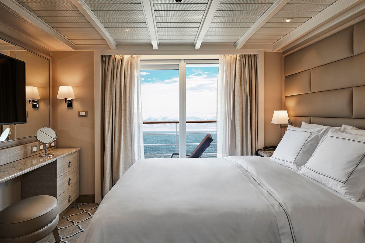 The Classic Veranda Suite, Silver Muse. | Silversea