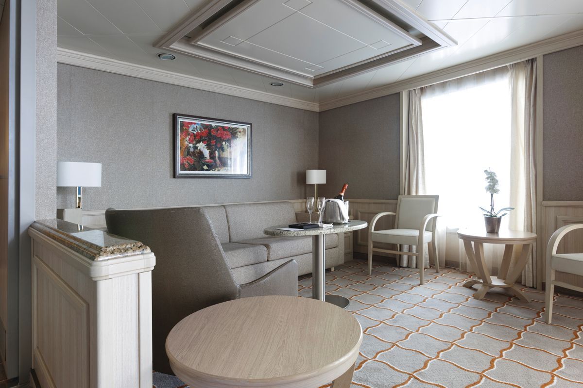 Deluxe Veranda Suite – Luxury with Comfort | Silversea