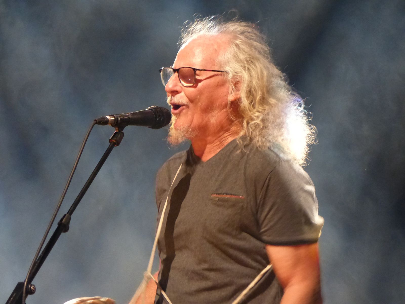 Dimanche 20 novembre 2022 : DANYEL WARO [festival Pink Paradize 2022 ...