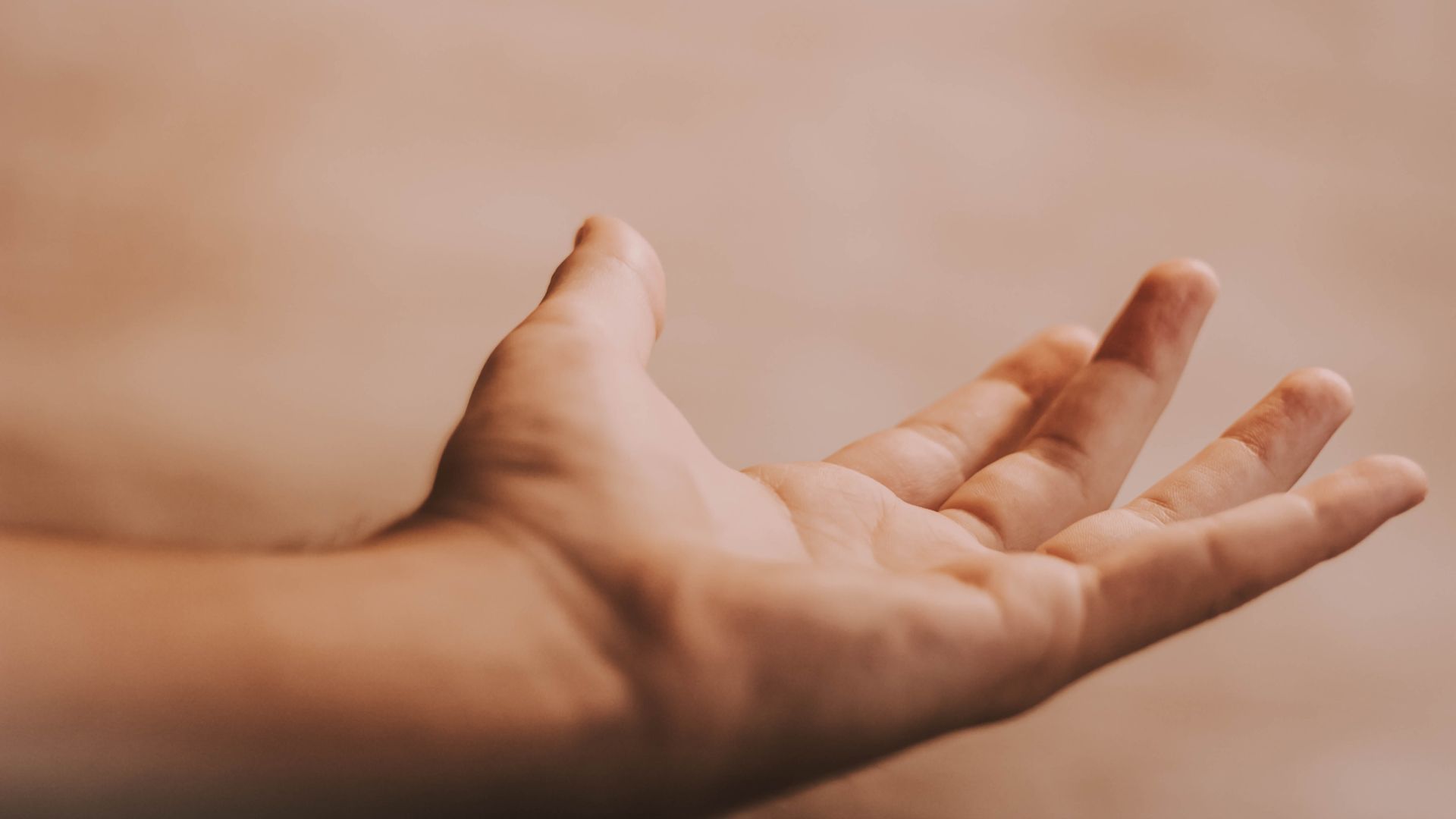How to Reduce Overwhelm: The “Take 5” Exercise | Mindfulness.com