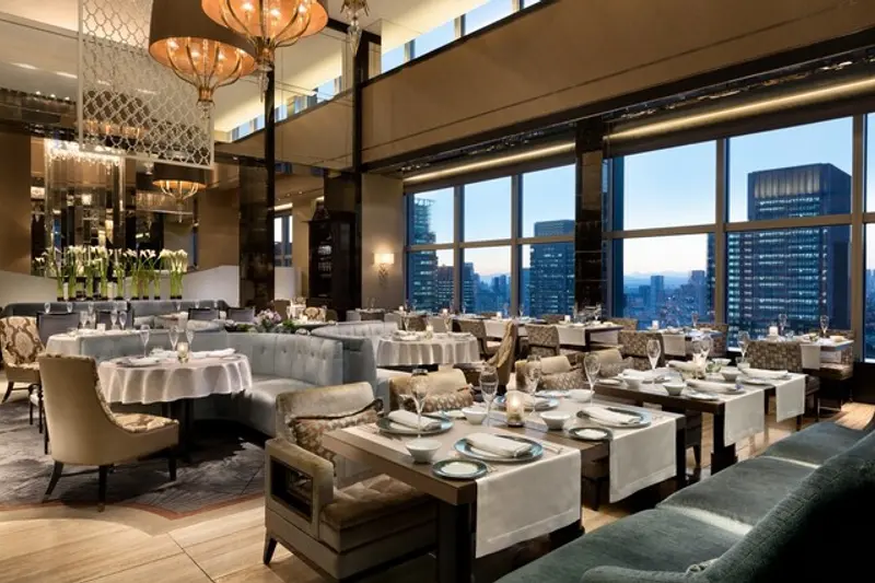 Tokyo Station: 4 Great Dinner Places with Atmosphere | Tokyo local Trip