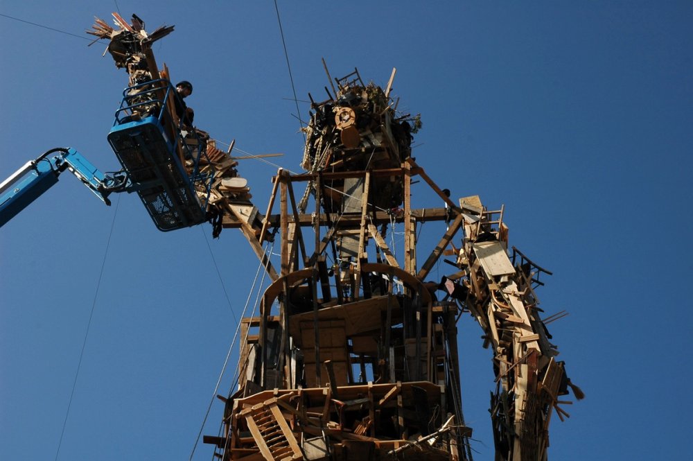 Waste Man, Margate – Making – Antony Gormley