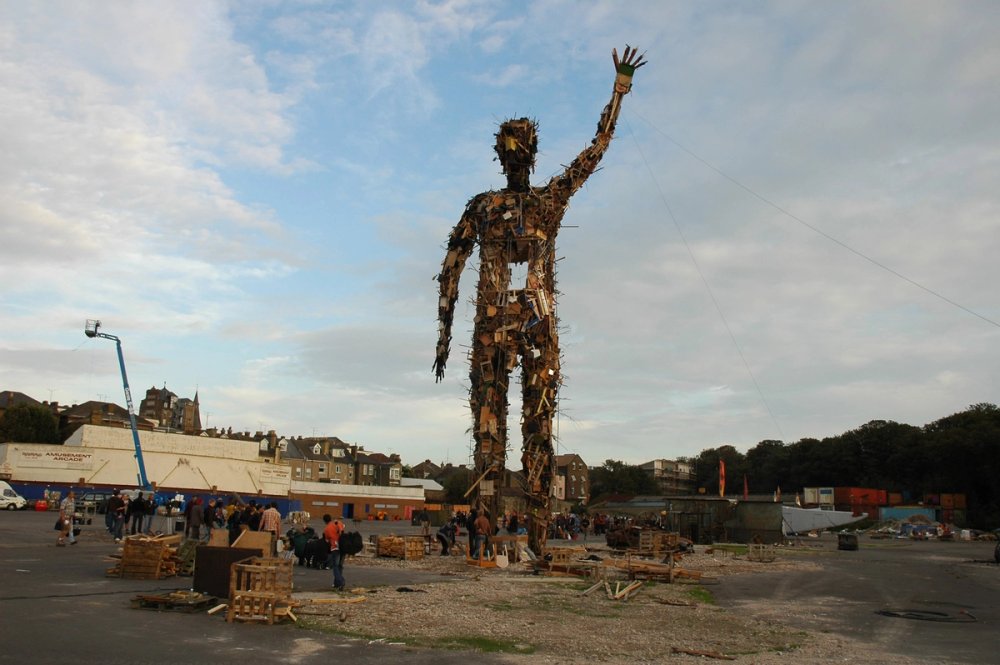 Waste Man, Margate – Making – Antony Gormley
