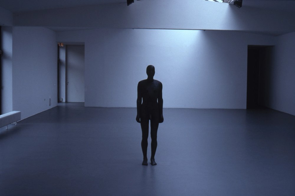 Total Strangers – Exhibitions – Antony Gormley
