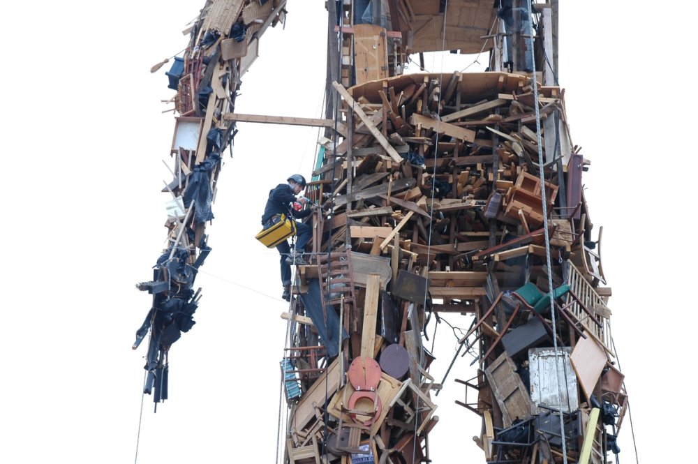 Waste Man, Margate – Making – Antony Gormley