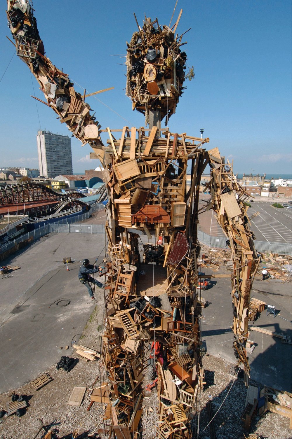 Waste Man, Margate – Making – Antony Gormley