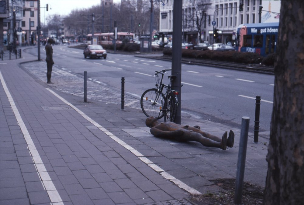 Total Strangers – Exhibitions – Antony Gormley