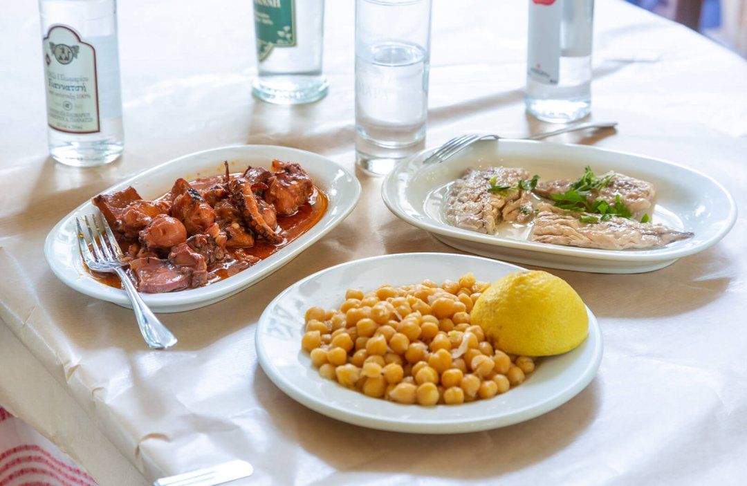 Ouzeri Lesvos, Traditional Greek Restaurant in Athens