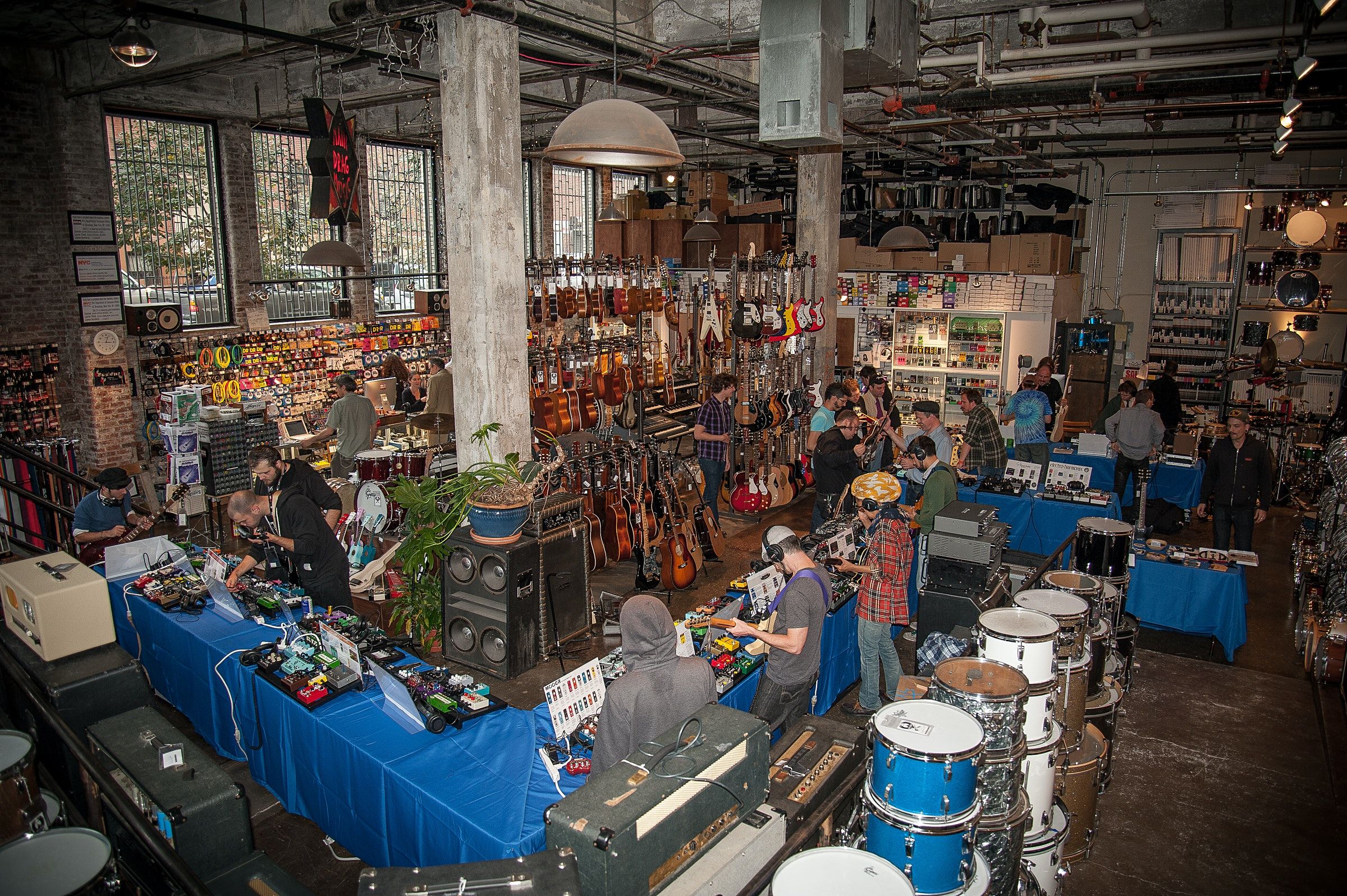 Main Drag Music on Trippin
