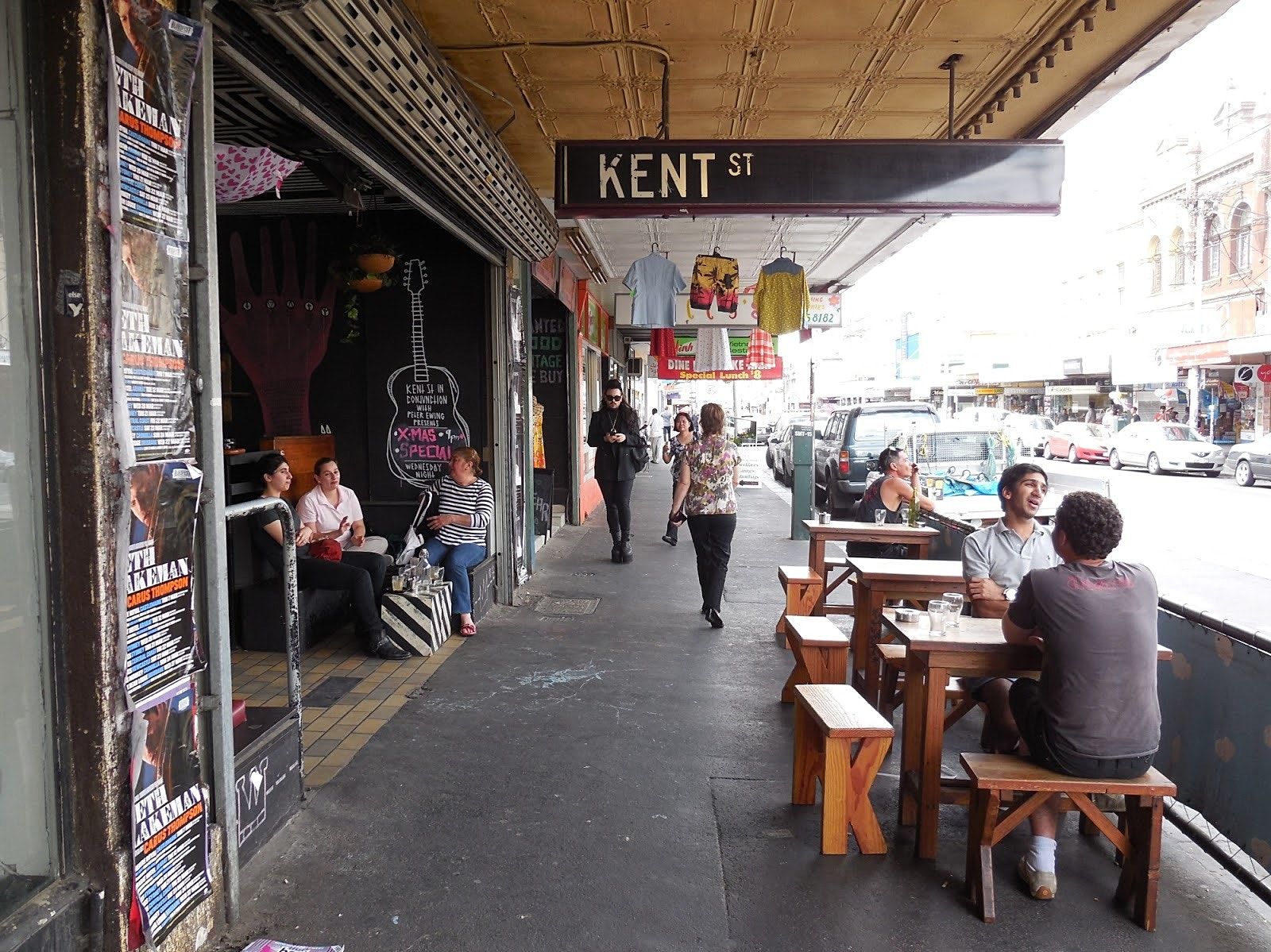 Kent Street on Trippin