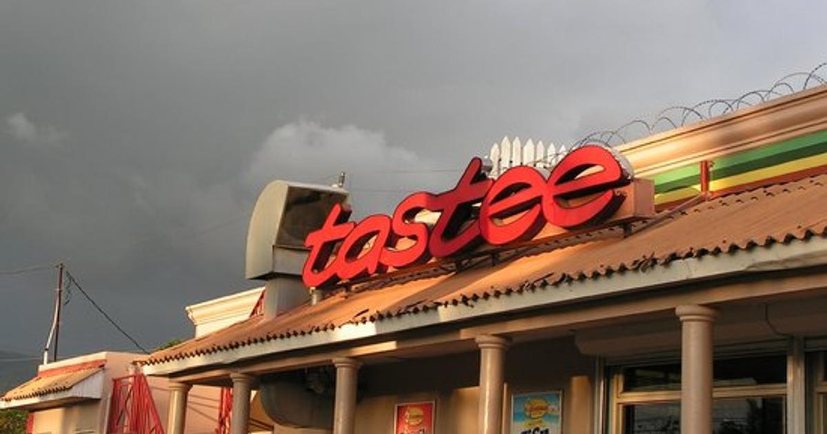 Tastee Patties Restaurant In Kingston Jamaica tastee-patties-restaurant-in-kingston-jamaica
