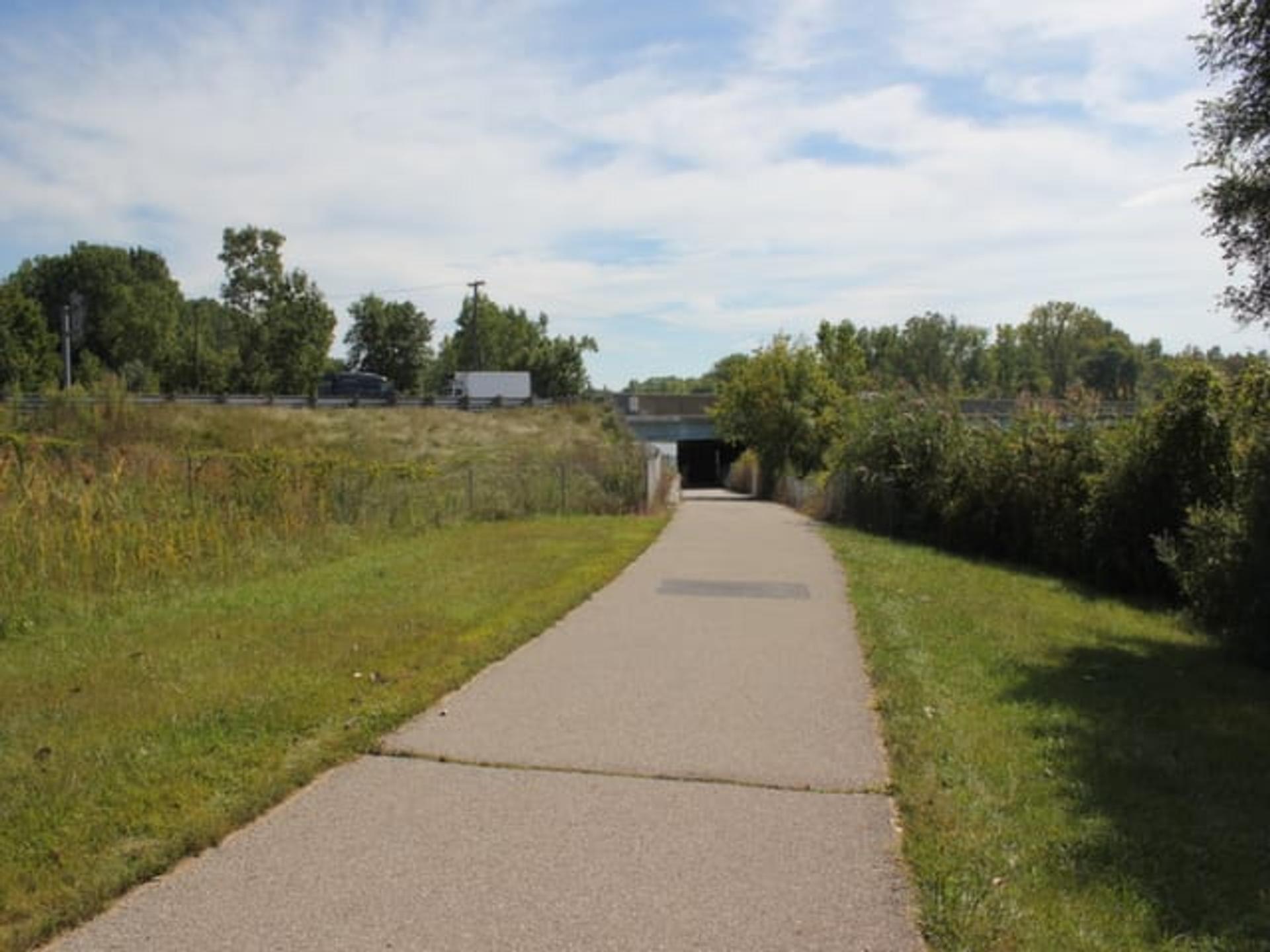 #MITrailsWeek: Clinton River Spillway Path