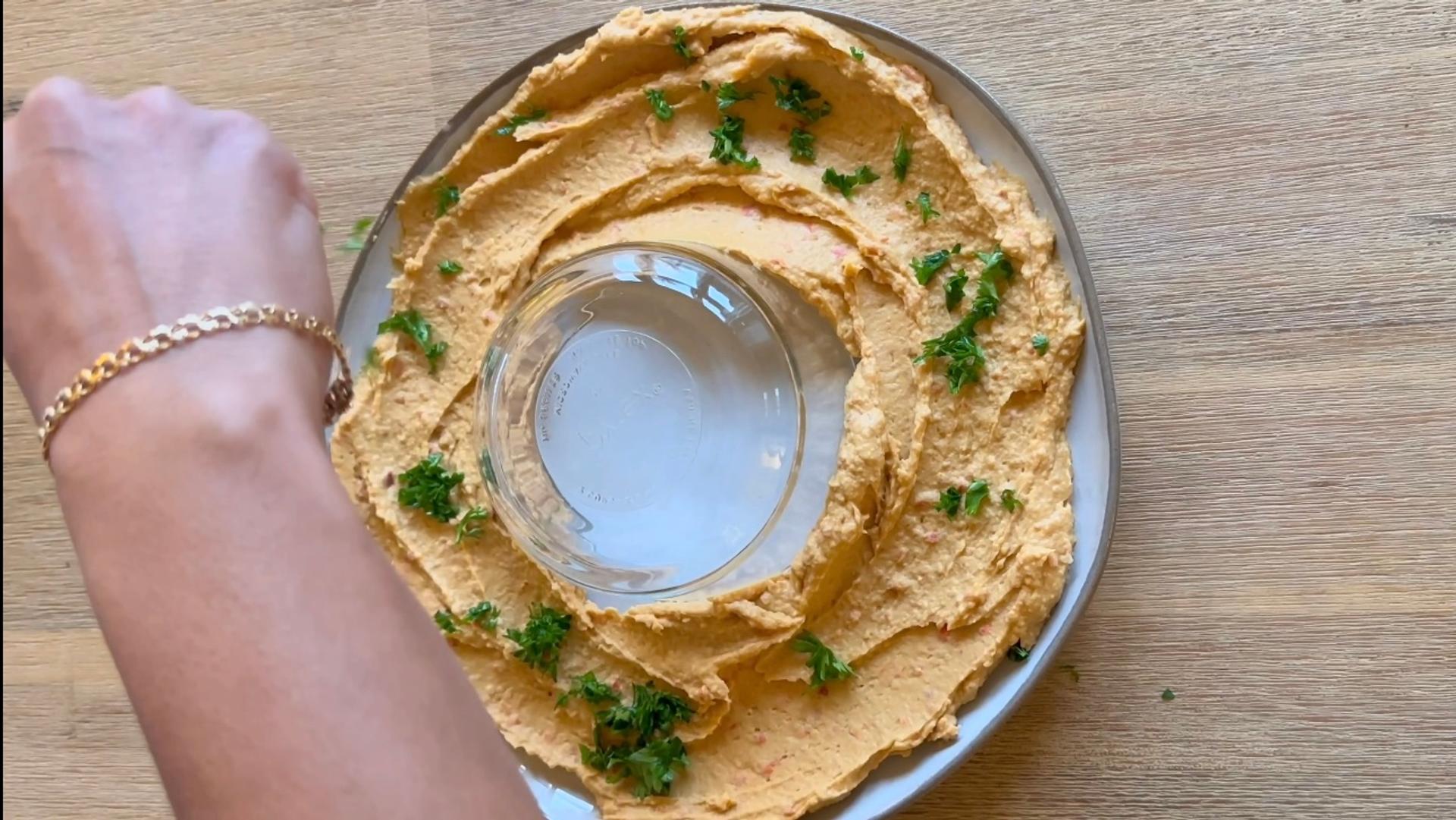 Holiday Hummus Wreath