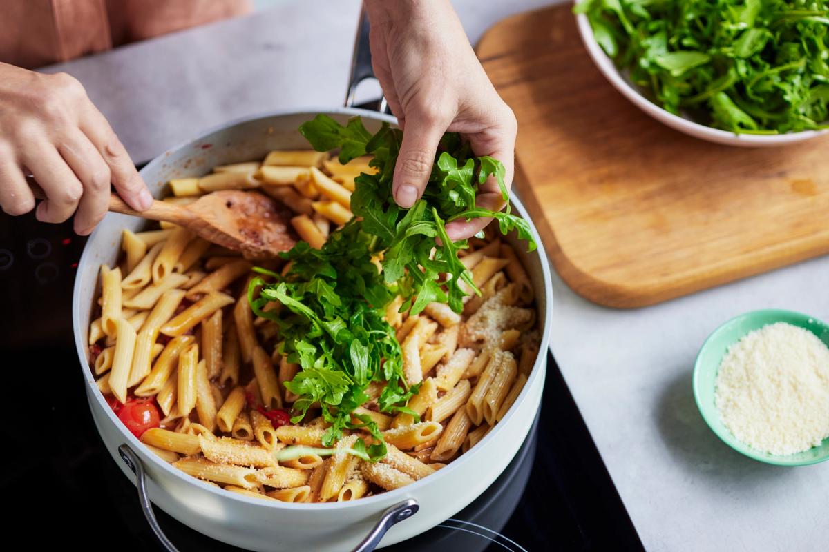 Quick Tomato, Bacon and Rocket Pasta