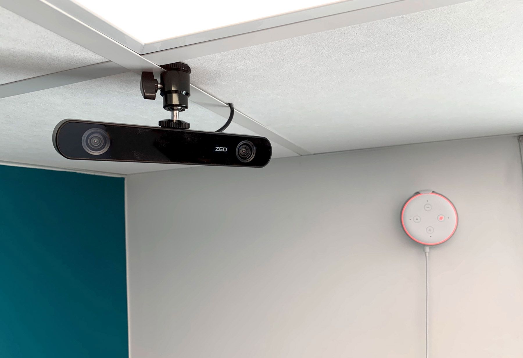 Using 3D Cameras to Monitor Social Distancing | Stereolabs