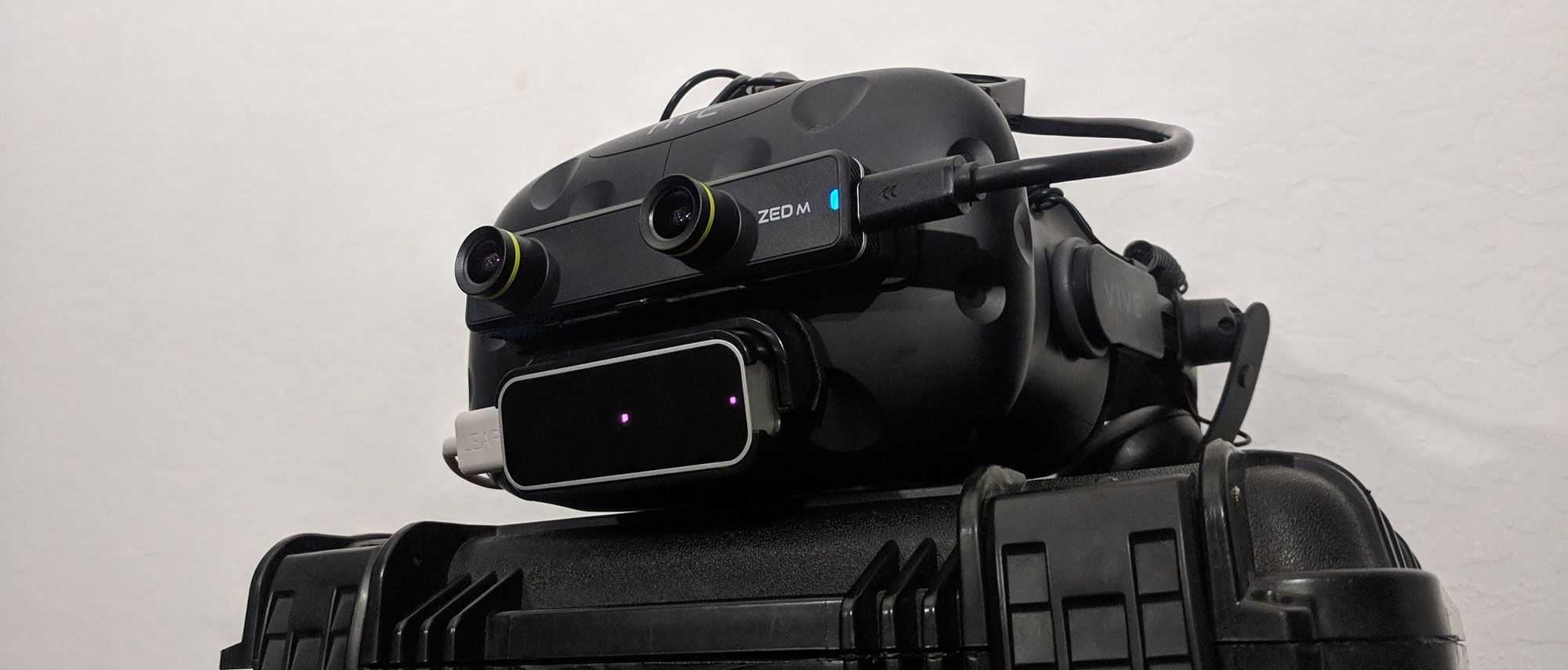 Using Leap Motion and ZED Mini for AR Hand Tracking | Stereolabs