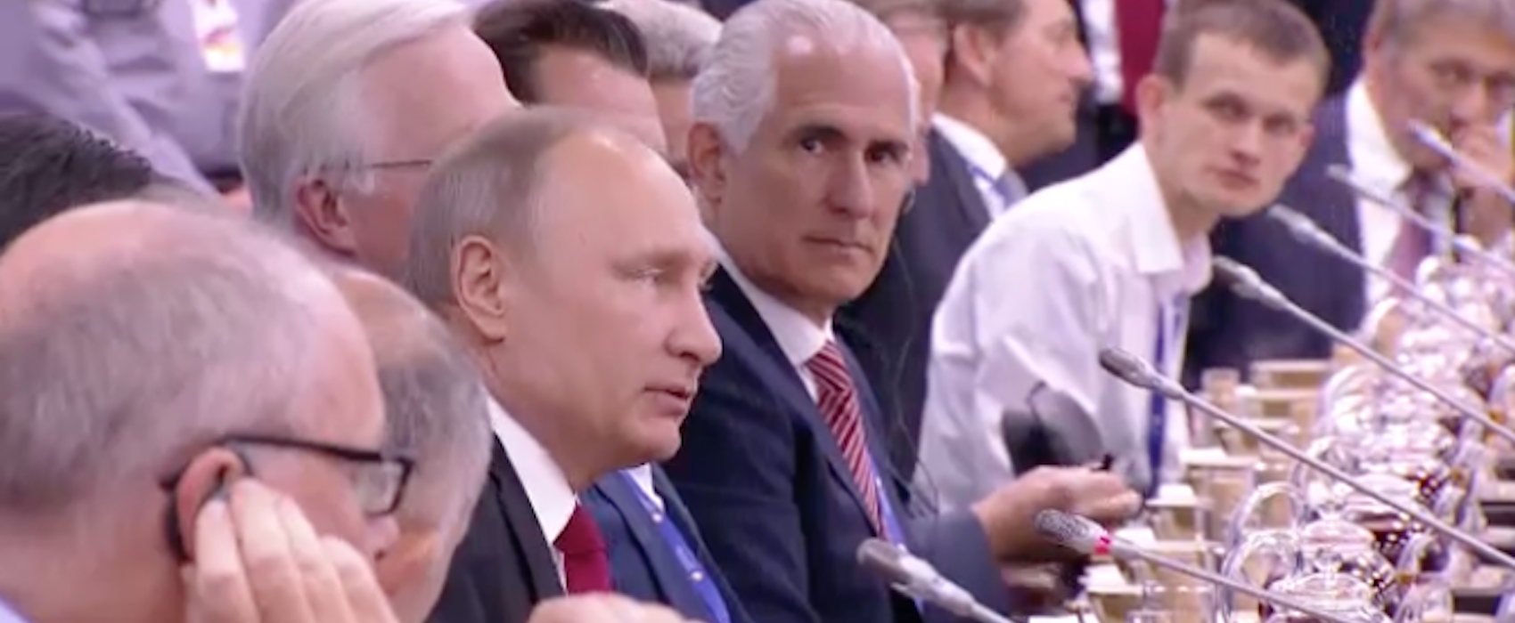 Vladimir Putin and Vitalik Buterin Discuss Ethereum 'Opportunities'