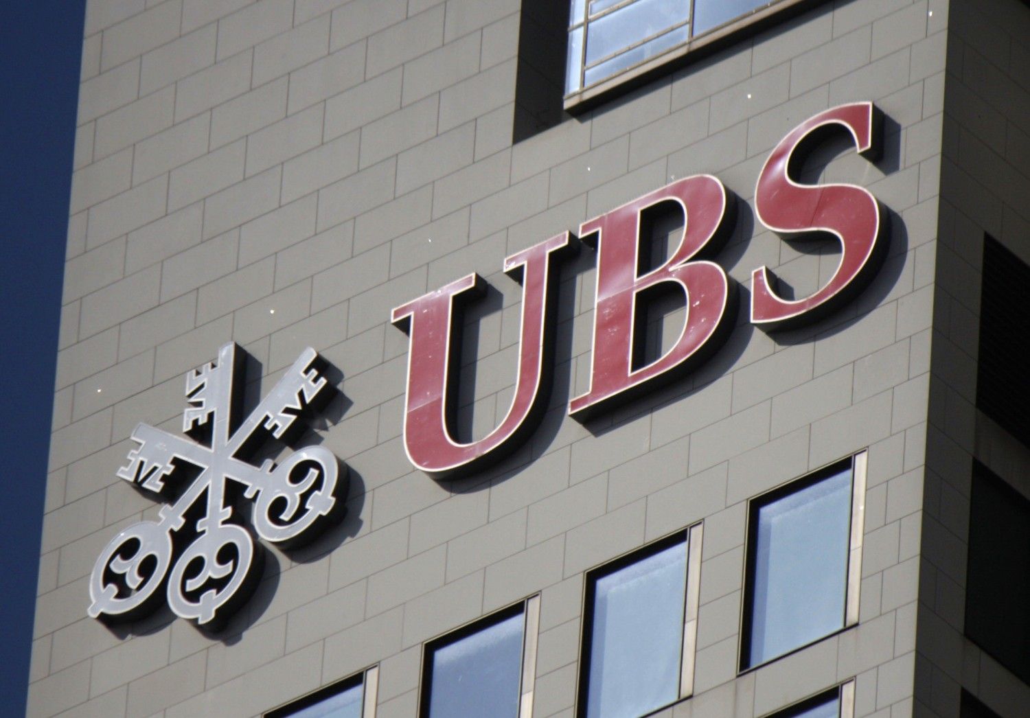 UBS Sheds New Light on Blockchain Experimentation