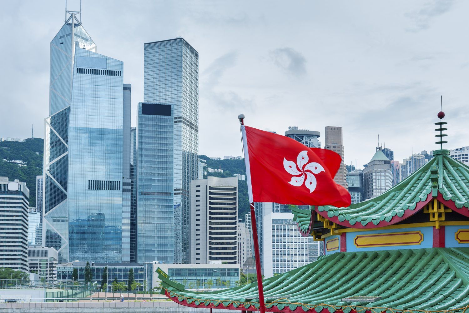 Apenas 1 fundo de Cripto passou pelos obstáculos regulatórios do SFC de Hong Kong no primeiro ano