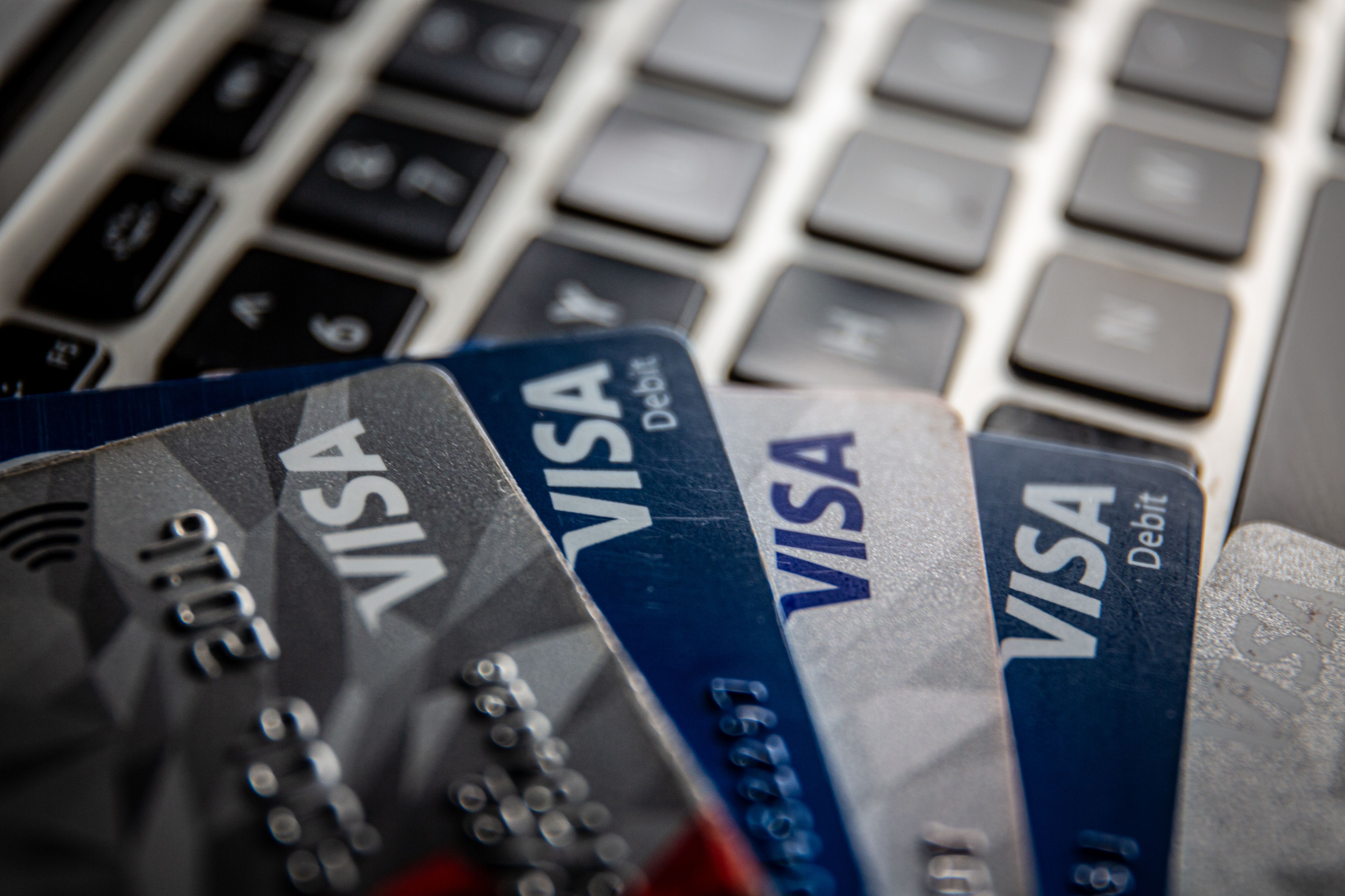 FTX Readies Visa Debit Card for Users to Spend Crypto Balances