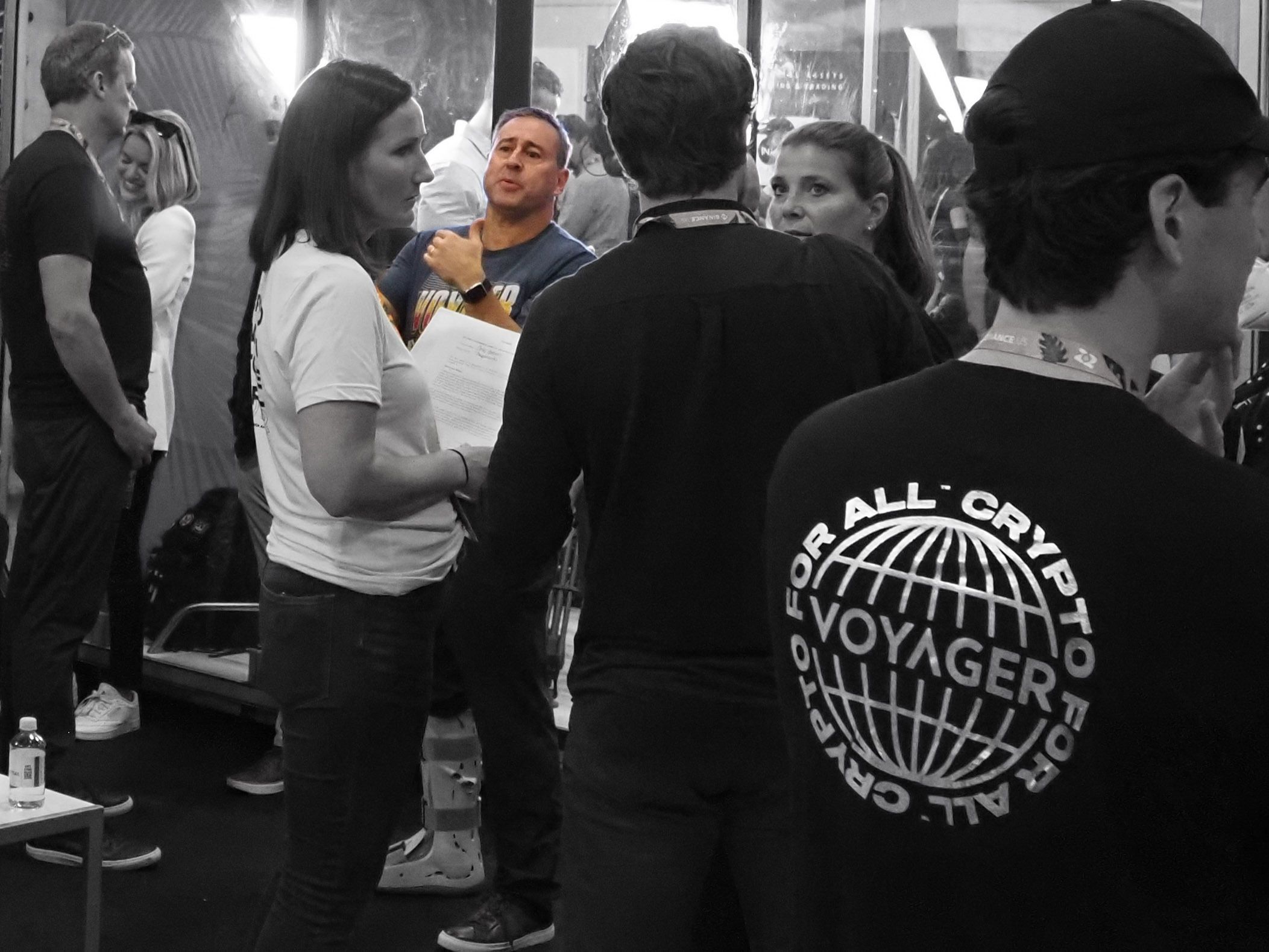 Binance, FTX Among Crypto Players in Hunt to Buy Voyager Digital Assets ...