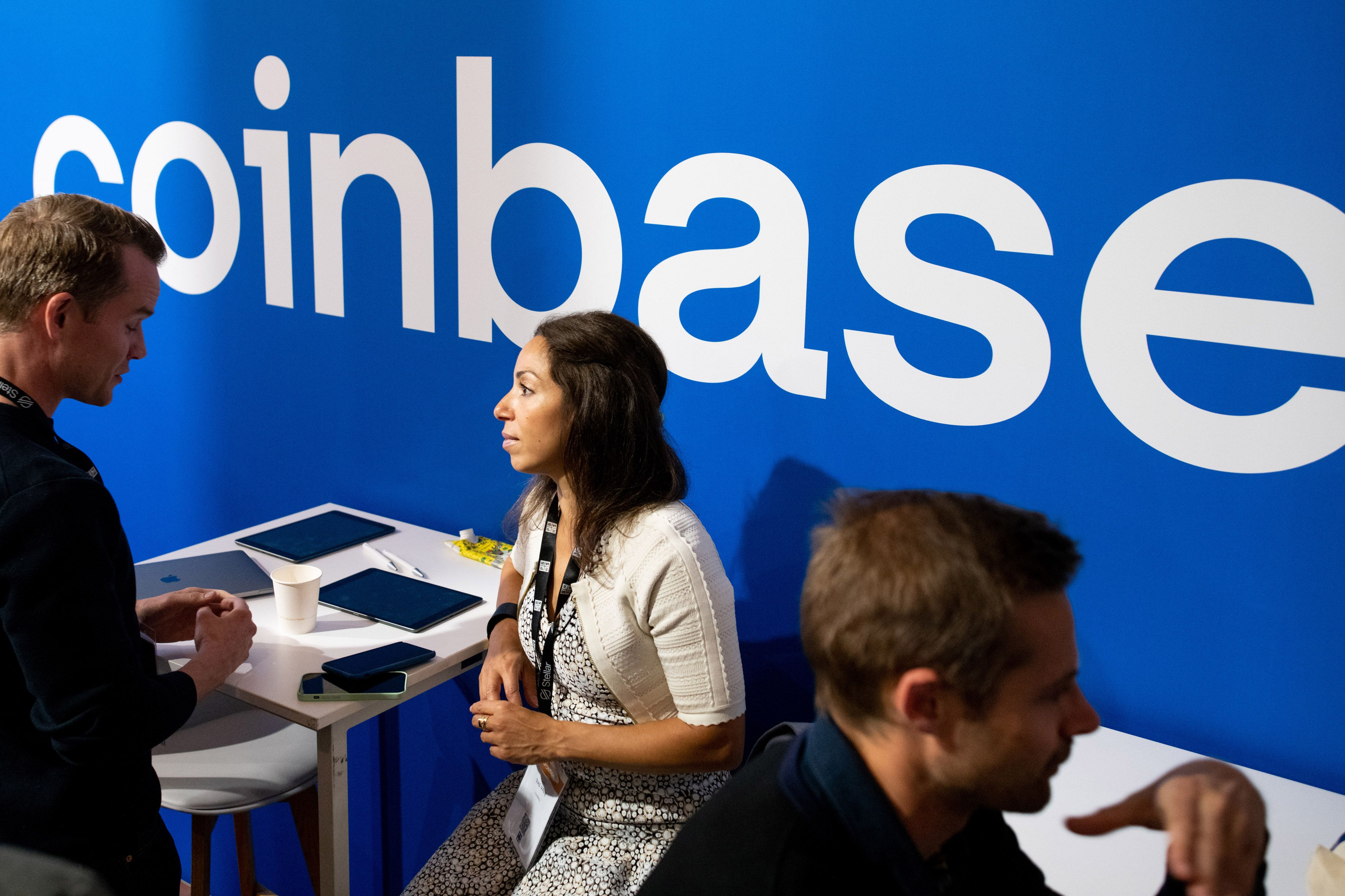 Coinbase NFT Marketplace Beta Sees Less Than 900 Transactions in ...