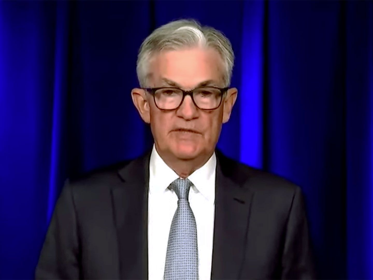 Federal Reserve to Act 'Forthrightly, Strongly' Until Inflation 'Job Is ...