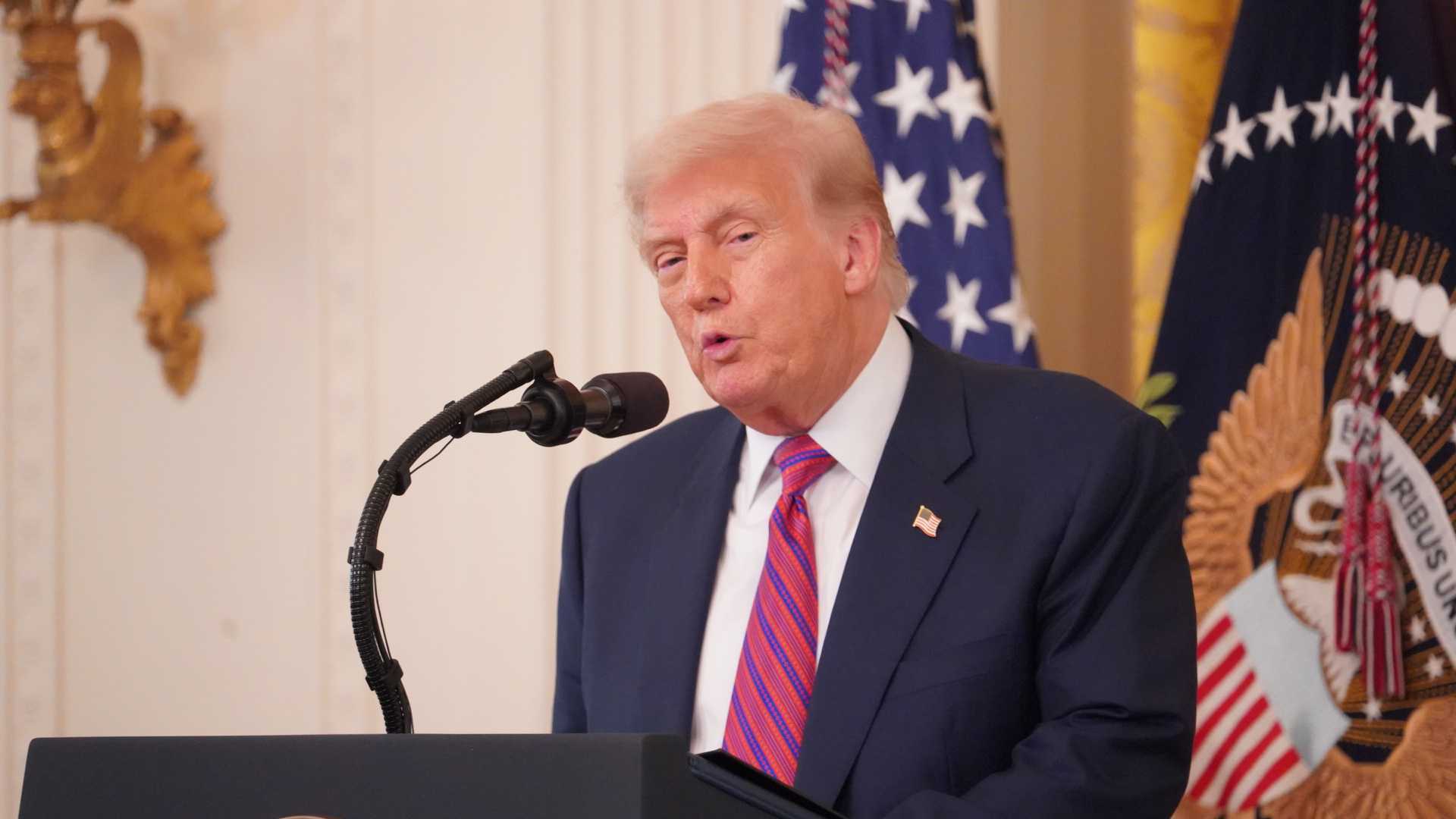 Trump ondertekent GENIUS-wet, verheft eerste belangrijke crypto ...