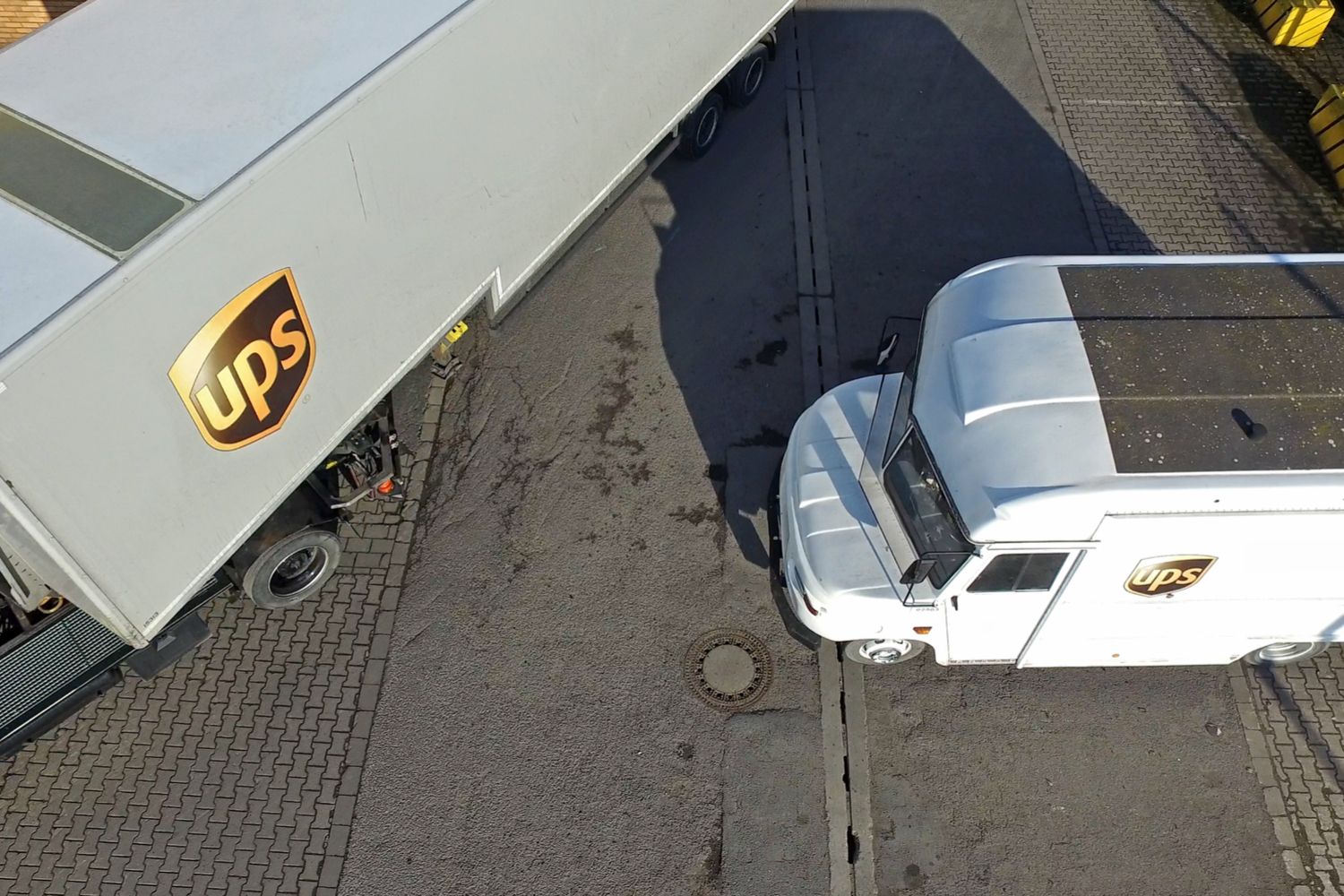 UPS Eyes Paperless Shift With Blockchain Consortium Entry