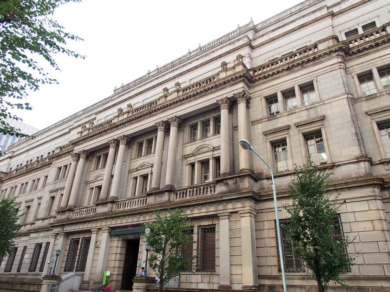 Blockchain Could Expand Central Bank Access, Says Bank of Japan