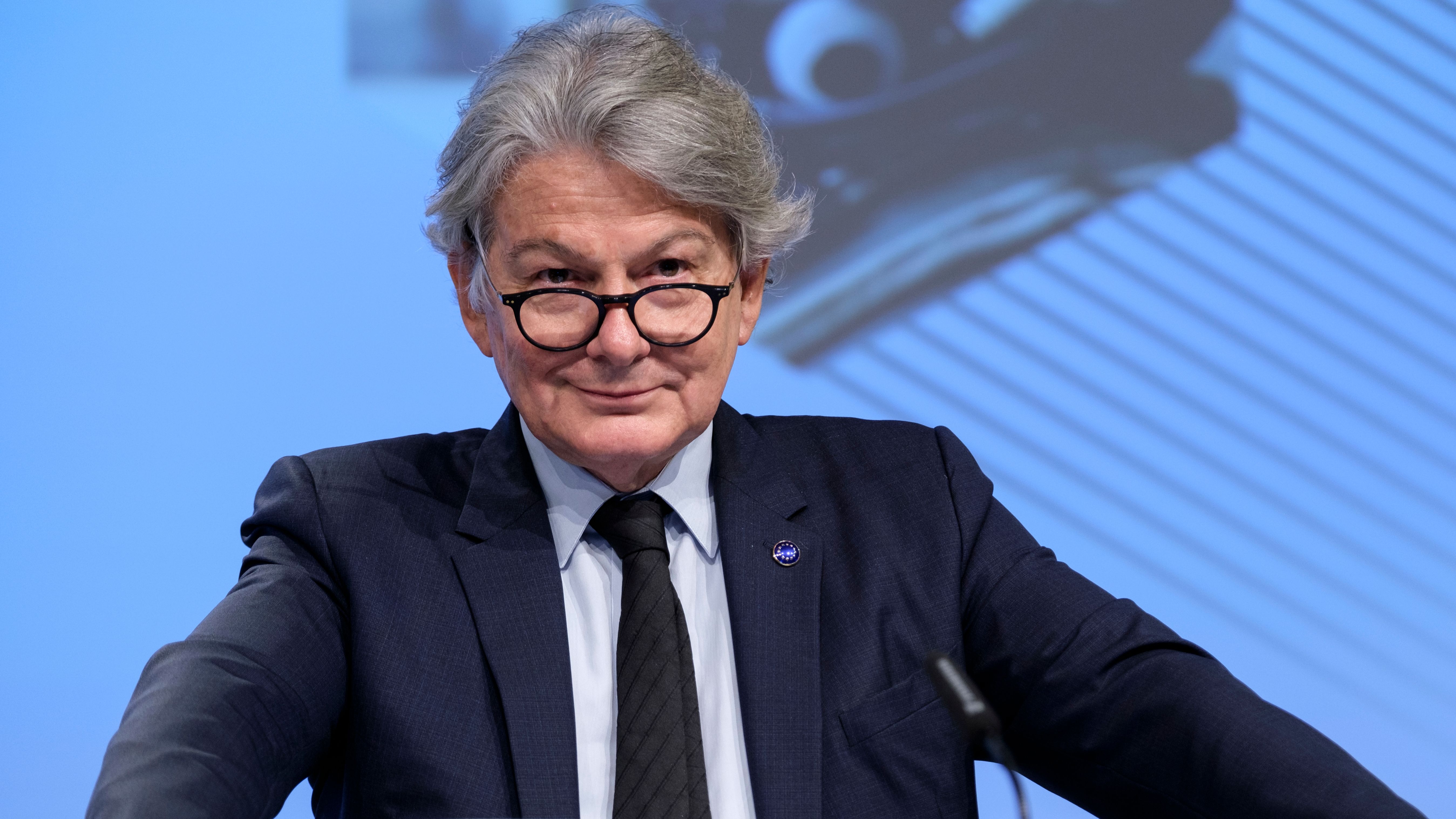 EU Parliament’s Smart Contract Plans Limit Standard-Setting Promise, EU ...