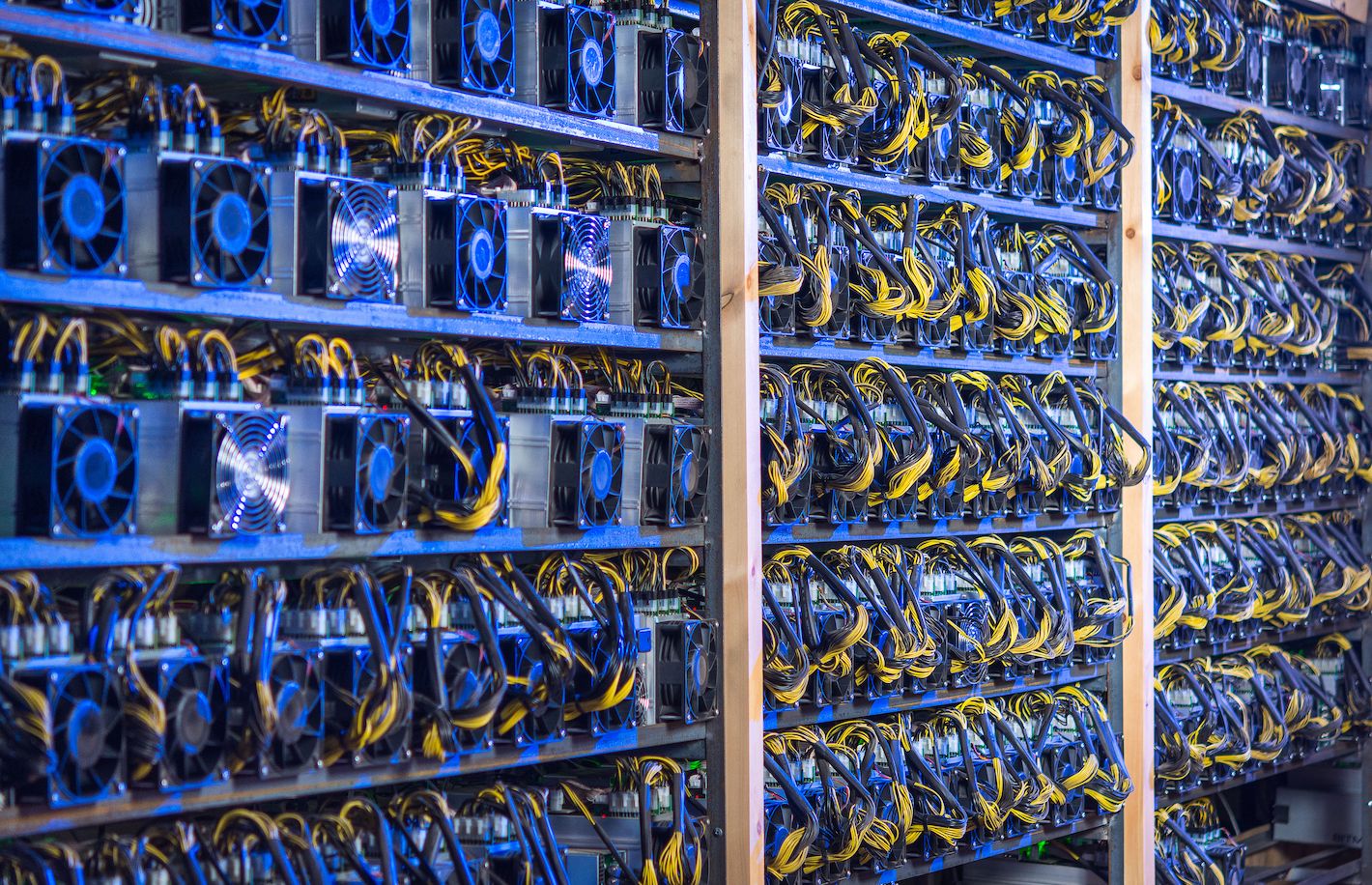 Riot Buys 2,500 More Bitmain Miners in Latest Fleet Expansion