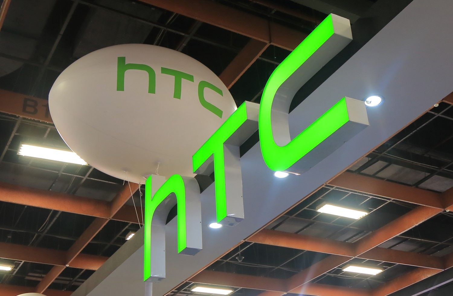 HTC's Latest Blockchain Phone Can Run a Full Bitcoin Node