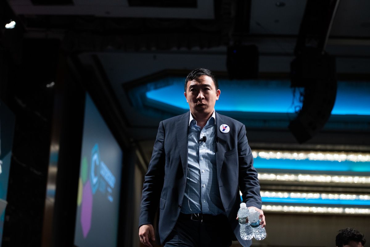 Andrew Yang diz que os atuais pagamentos de estímulo aos americanos T ...