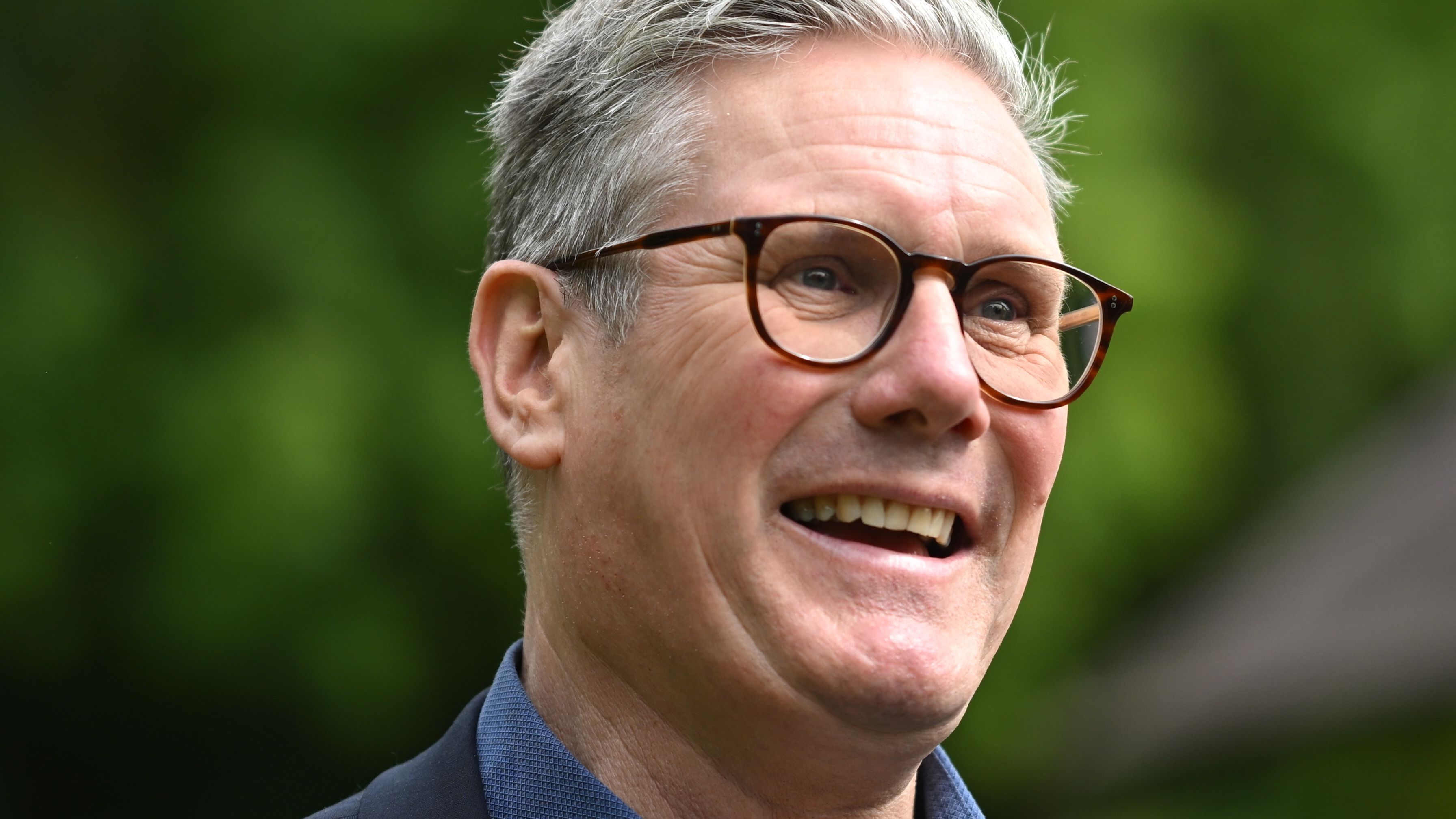 Labour Landslide Sets Up Starmer as UK Prime Minister With Unstated ...