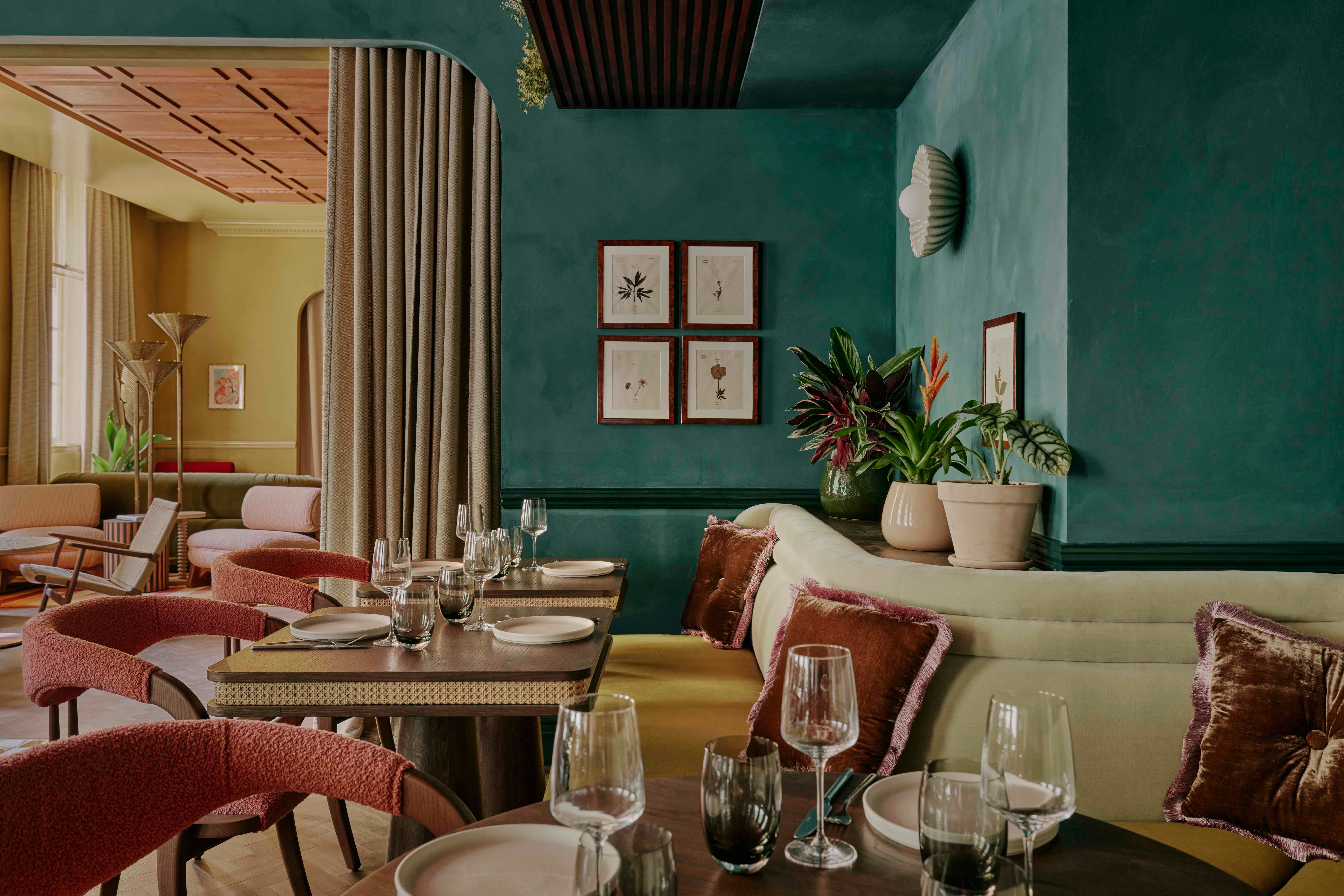 EVE is a restaurant, bar and café in the heart of Kensington & Chelsea ...