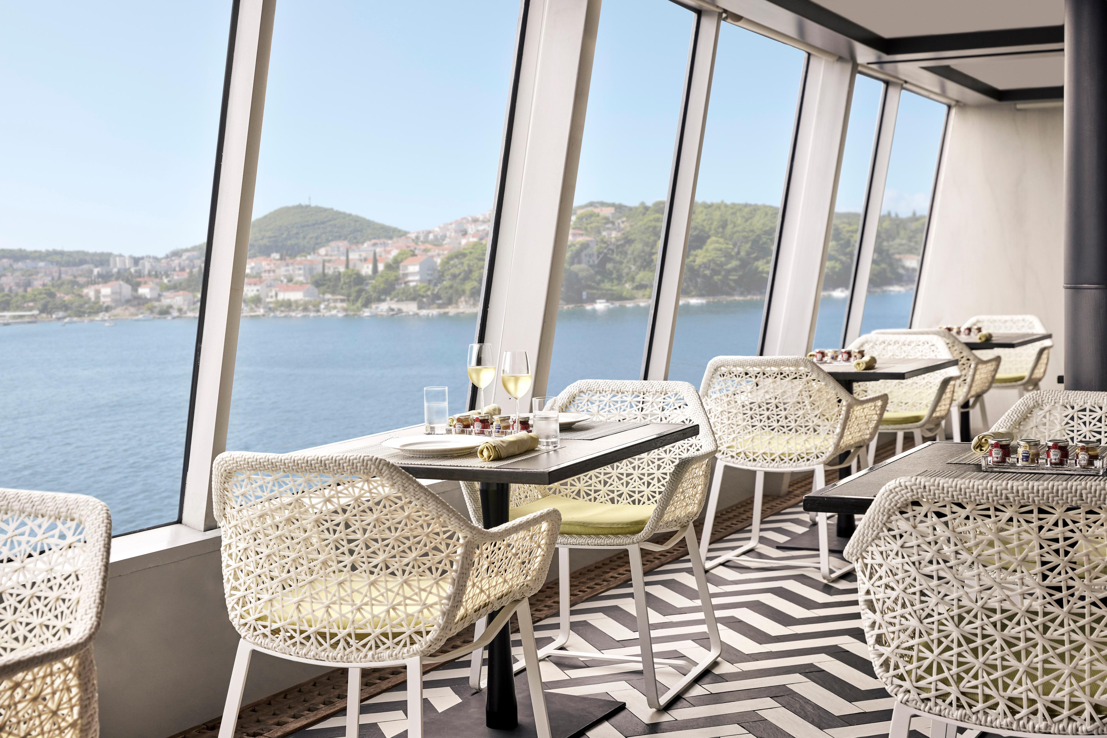 Crystal Cruises | Trident Grill