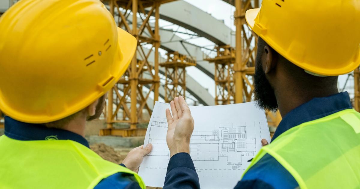 Bid Bonds vs. Performance Bonds for Contractors | Roughley Insurance
