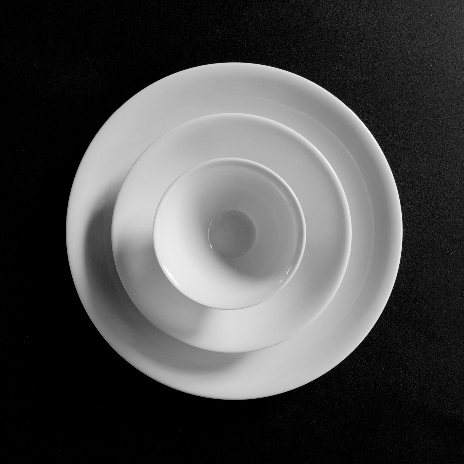 White Snow Plate - Designer Dinnerware - Driade | MISURA | Italian ...