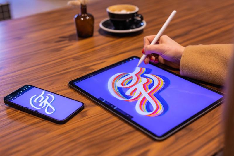 Four ways to up your Procreate game using Procreate Pocket.