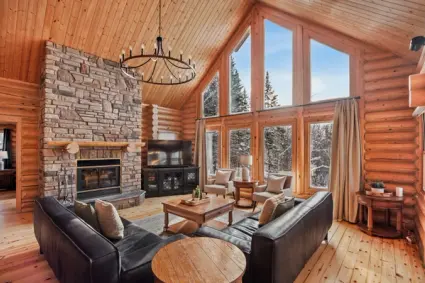 Chalet Living Elevated: Fiddler Lake Resort in the Laurentians | Go Canada